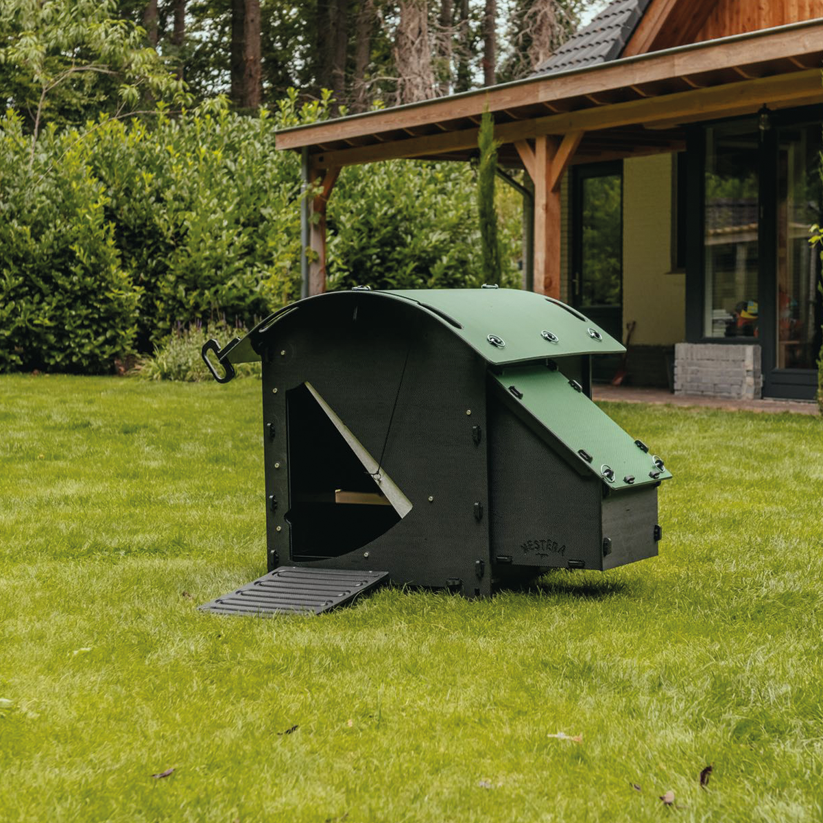 Coops and Accessories — Craigievern Poultry and Pigs