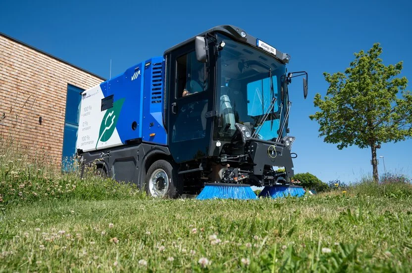 Sweepers & Street Washers — EWcG