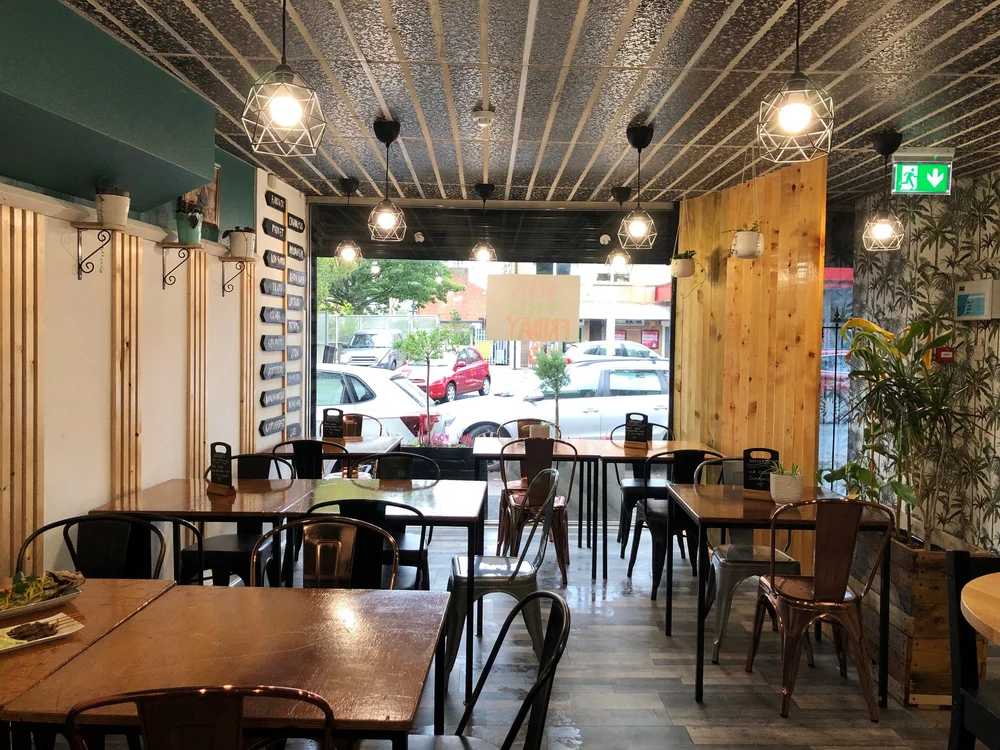 Best restaurants in Sale — Life in Sale