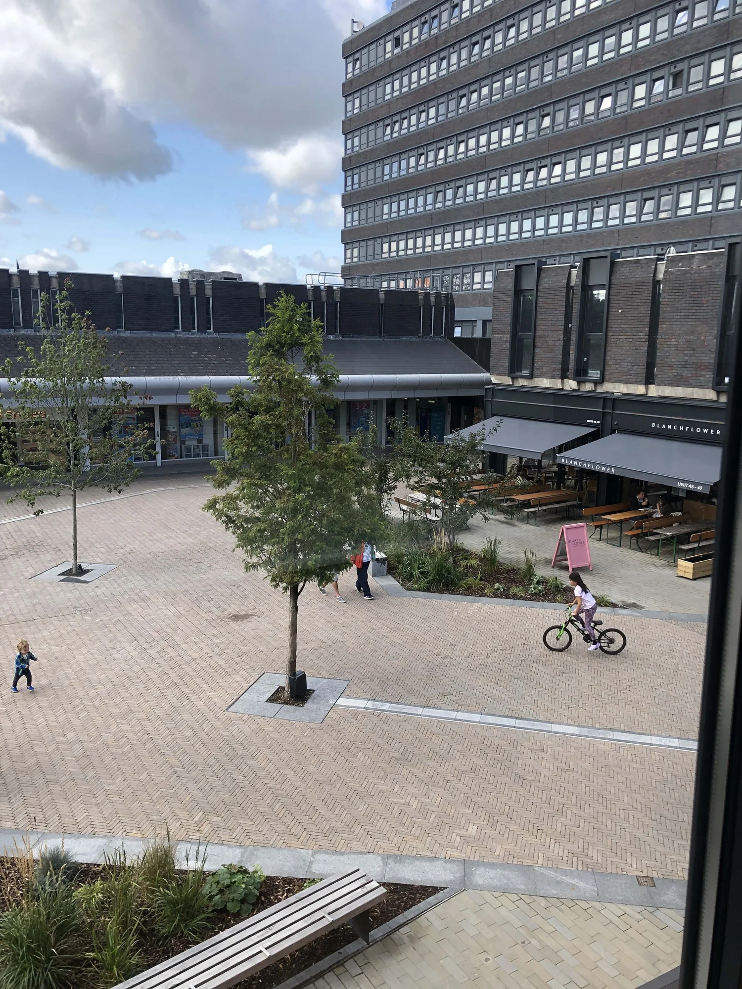 Inside The ClassRooms: A co-working space in Stanley Square — Life in Sale