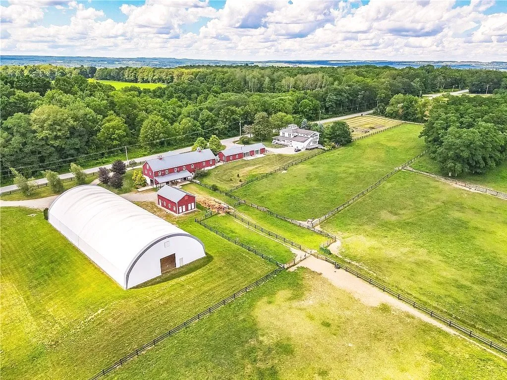 Photos | Explore Scenic Farm Views — Letchworth Farm GuestHouses and ...