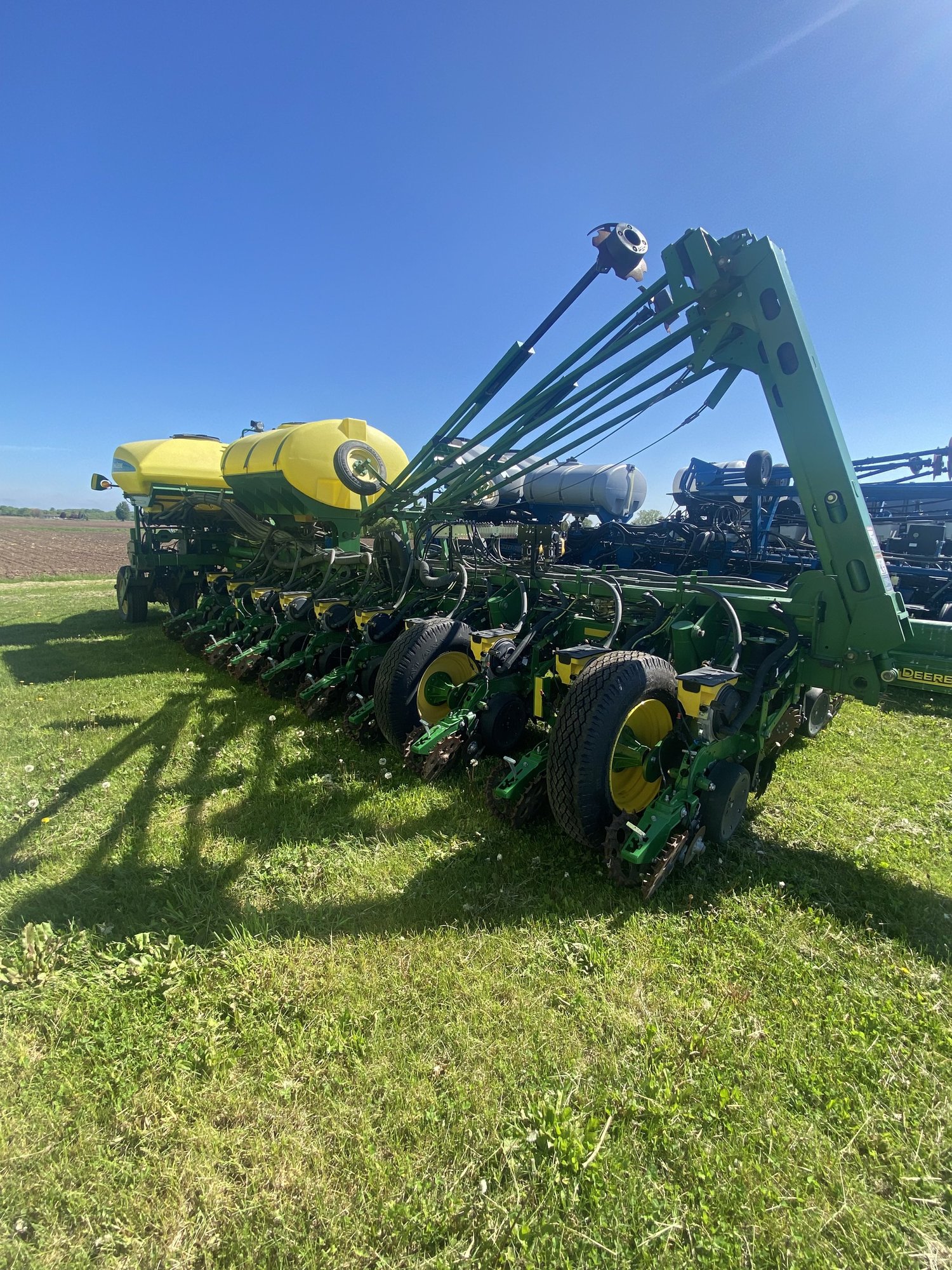 Pre Owned Equipment — Vanderloop Equipment