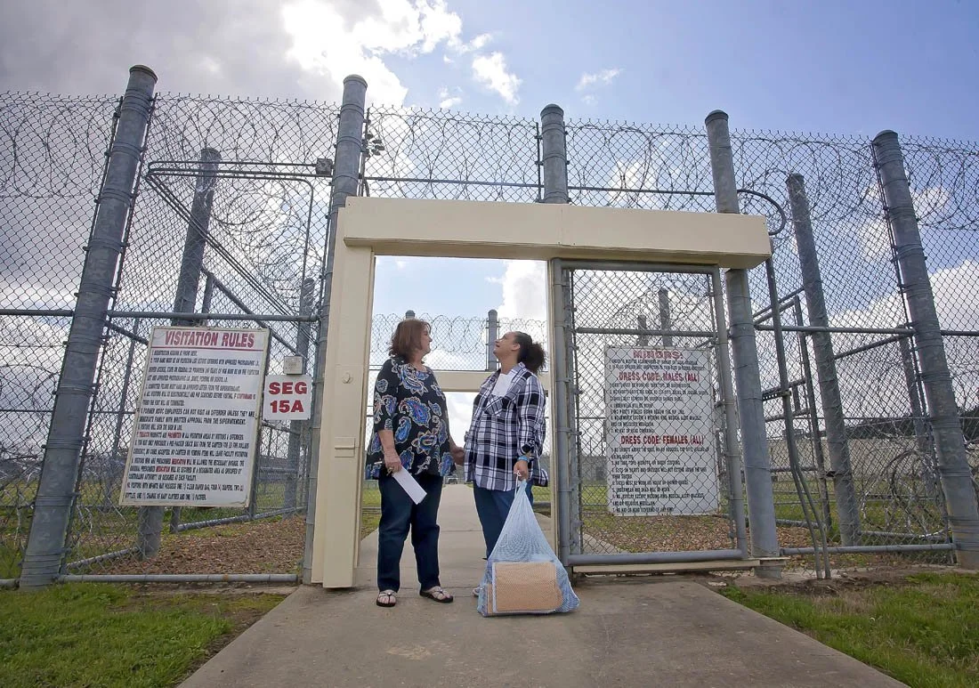 About Us — Crossroads Ministries