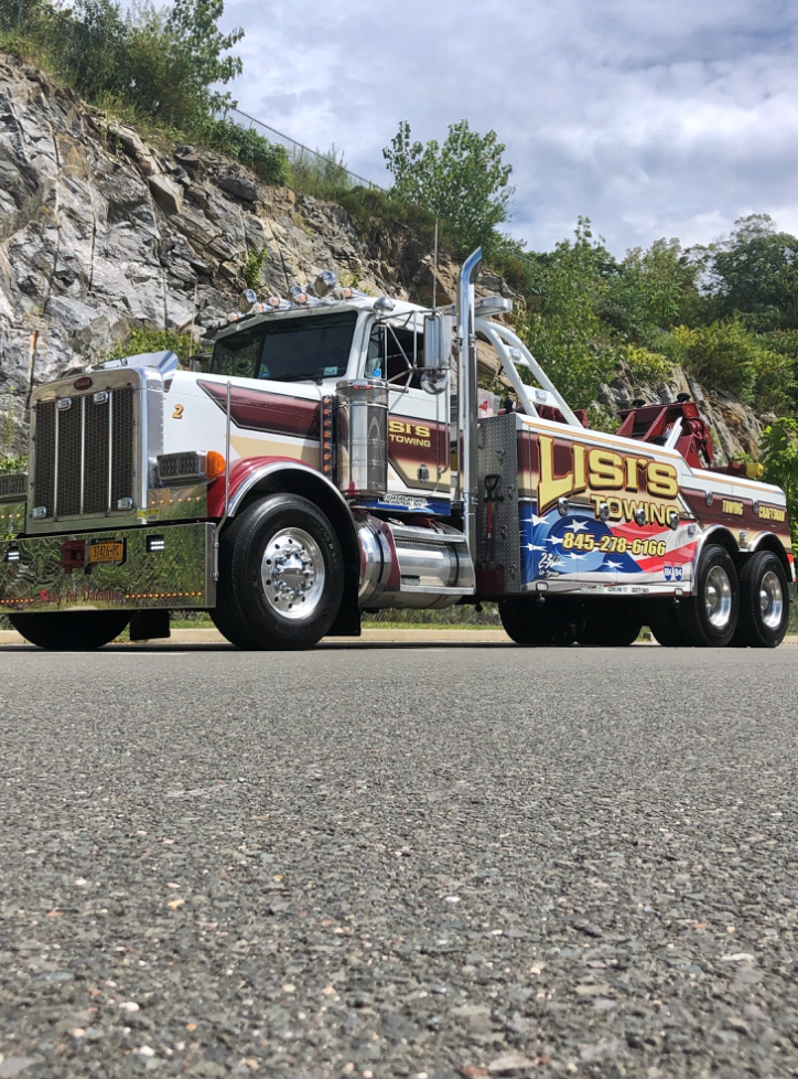 About Us — Lisi's Towing