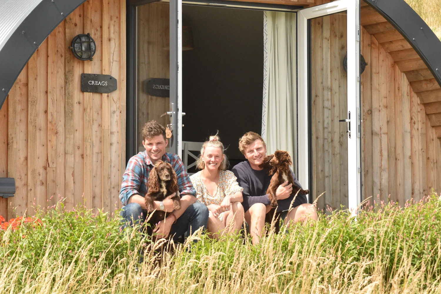 About Us — WildLuing