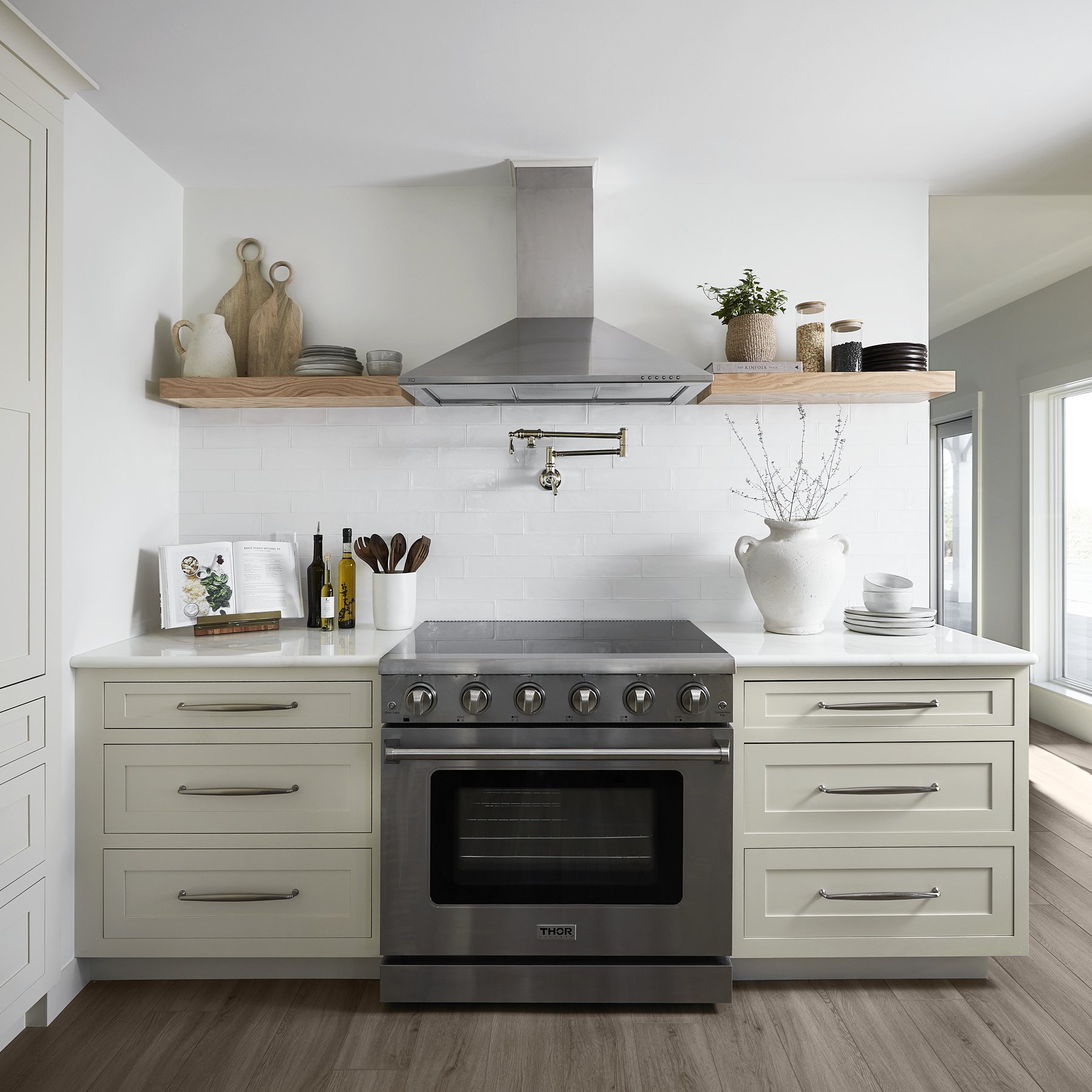 Mackenzie & Co. Portfolio⎪Curtis Point — Mac & Co.