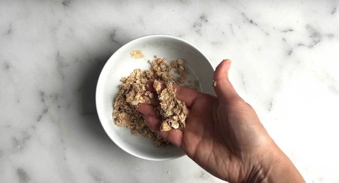 Protein Breakfast Berry Crumble — SiLLibake