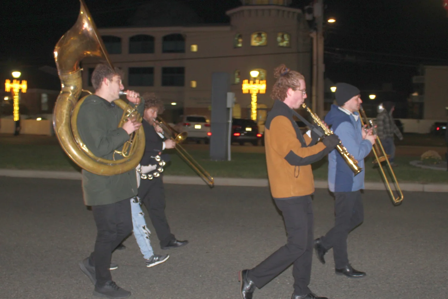Mayor Desiderio Hosted a Holiday Procession & Tree Lighting Ceremony on ...