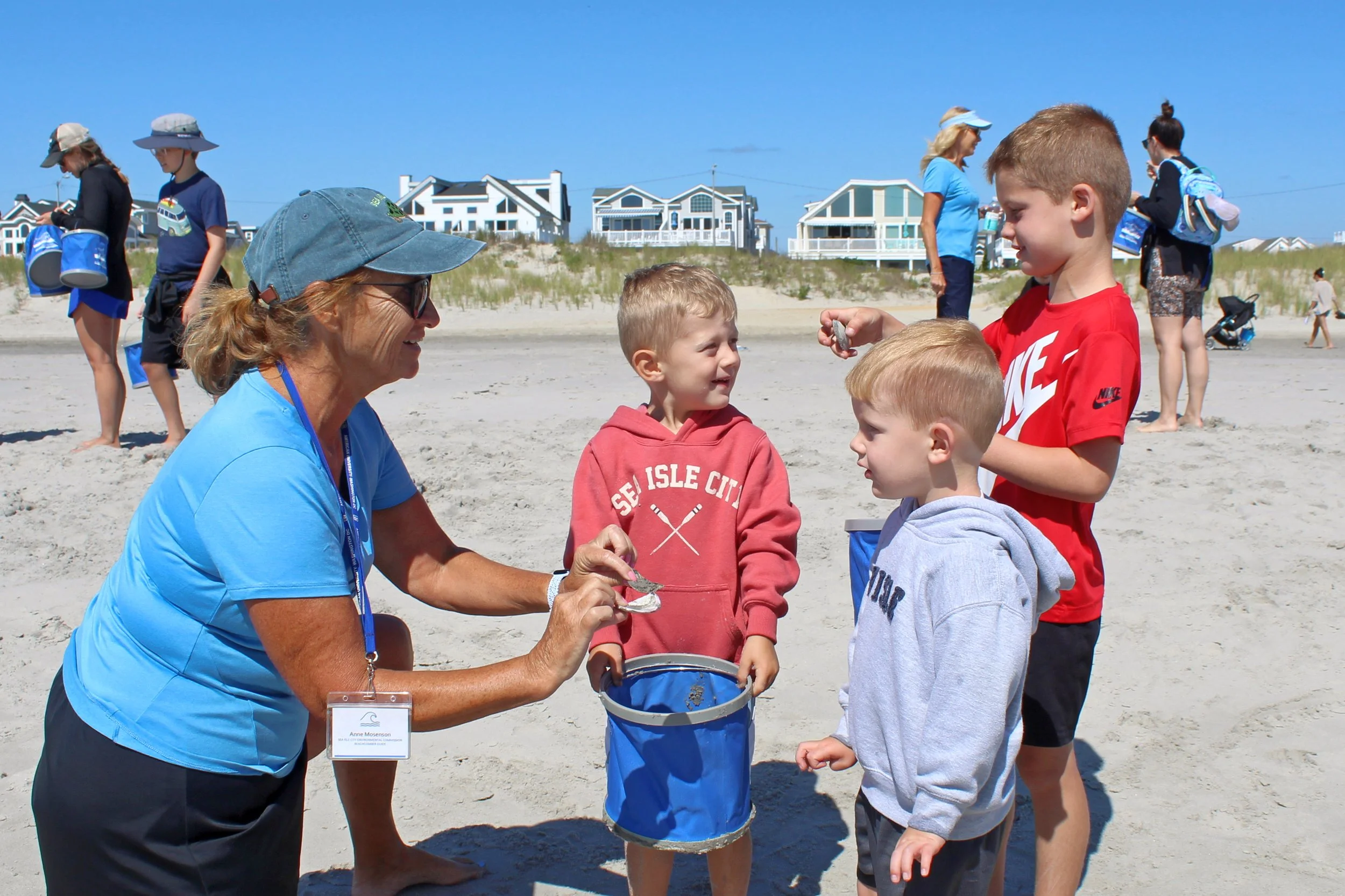 Beachcomber Tours take place twice each week during the Summer (photos ...