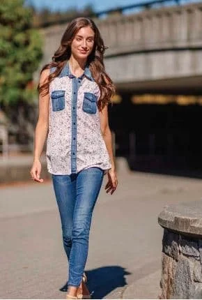 Women's Clothing Catalog : Cinda's Accents - Custom Framing & Chic Boutique