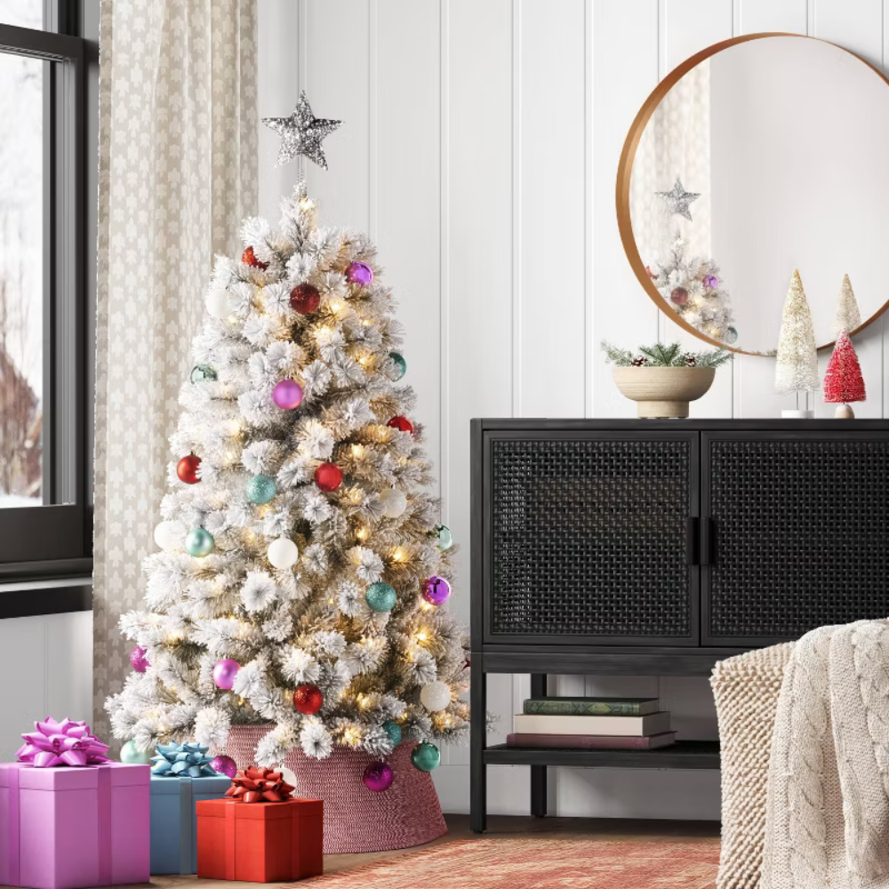 The Best Christmas Trees For Small Spaces — Jessie Barnes Bernhardt