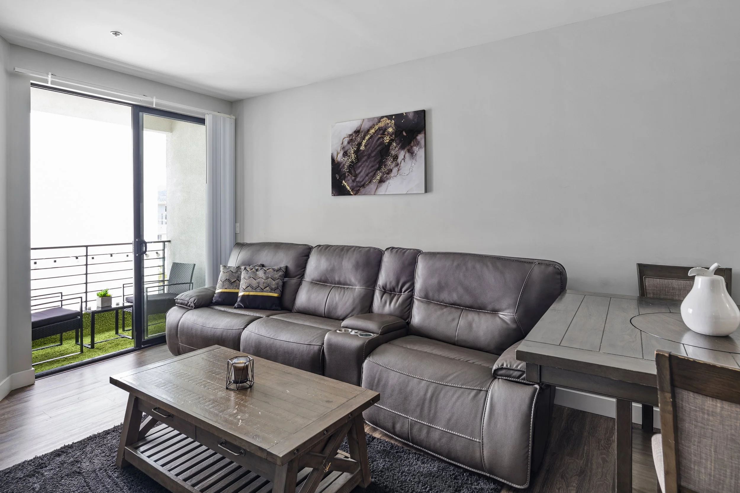 Photos — Alluring Jemz