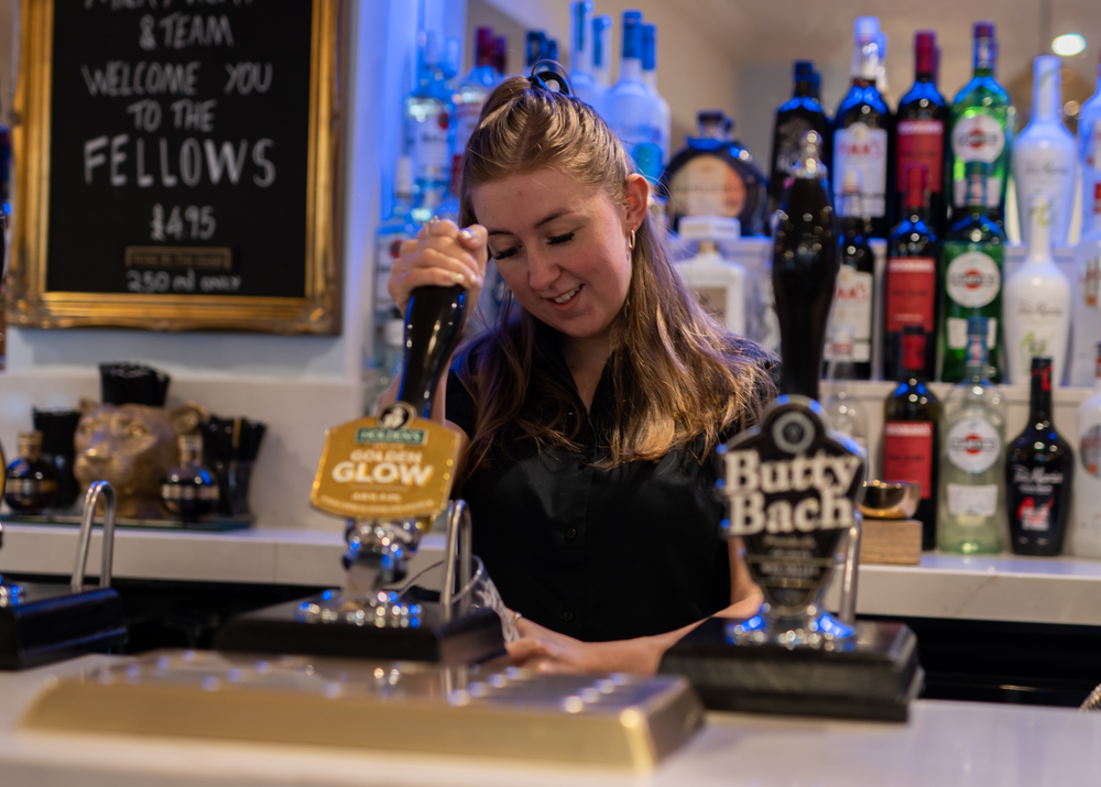 The Fellow Pub & Victoria's Restaurant in Dudley