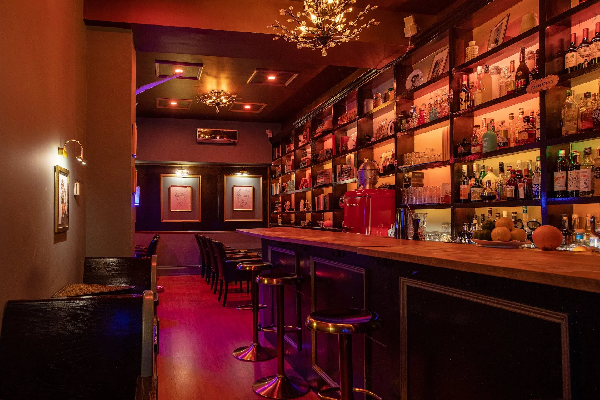 Upstairs Cocktail Bar