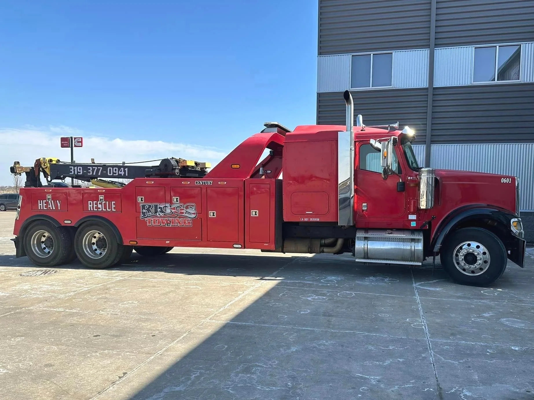 Tow Company Near Me - Passenger Vehicles - Heavy Duty | Riggs Towing ...