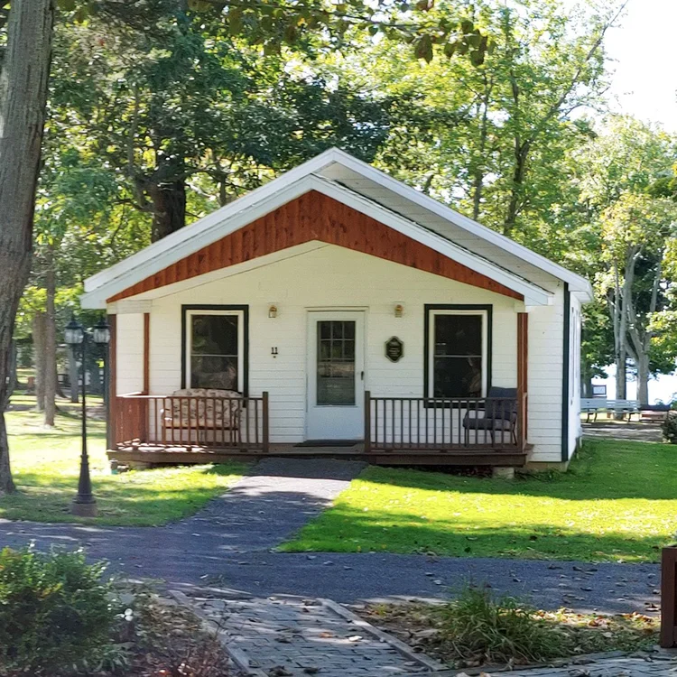 Woodland Cottages — Pioneer on the Lake
