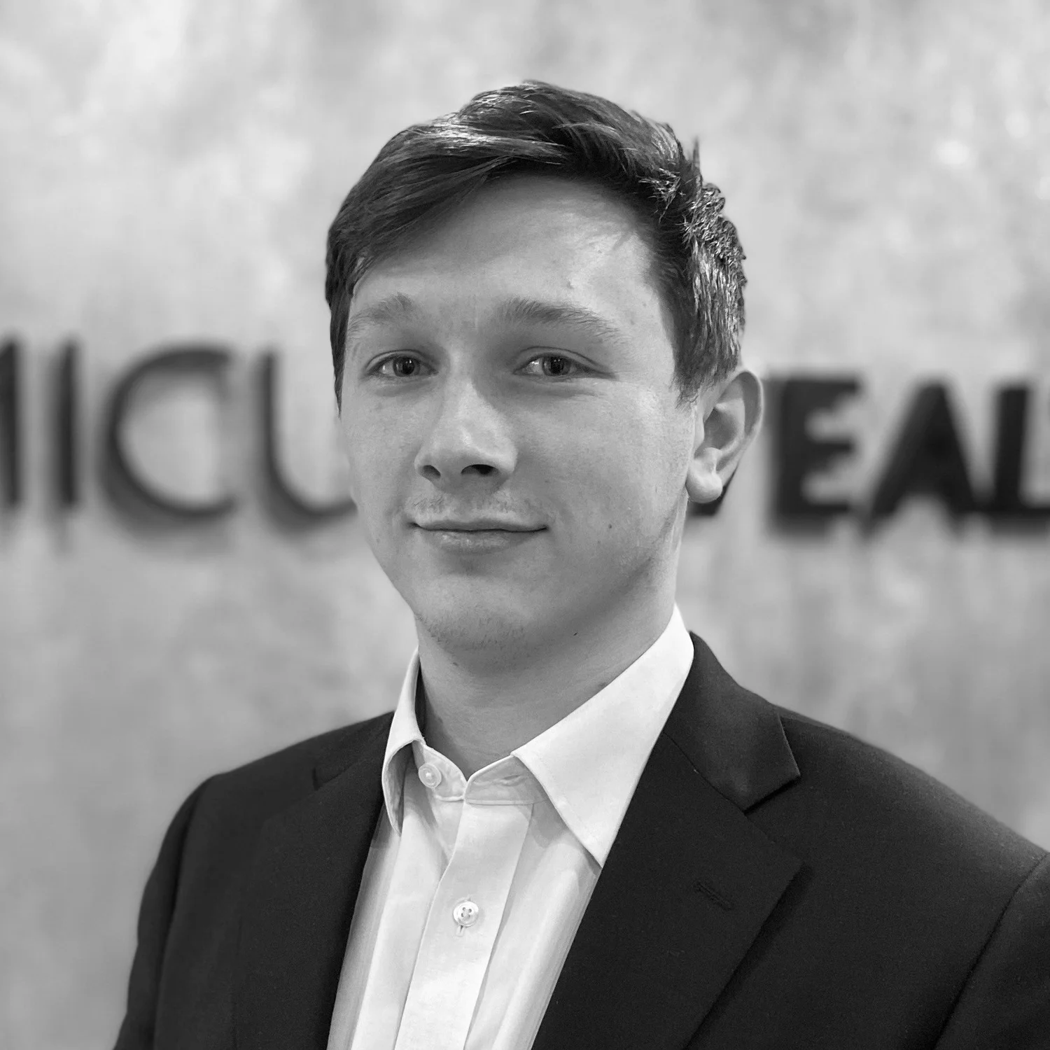 Sam Shapley — Amicus Wealth