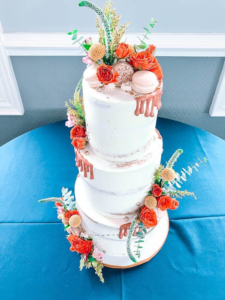 Wedding Cakes — Sweet & Shiny