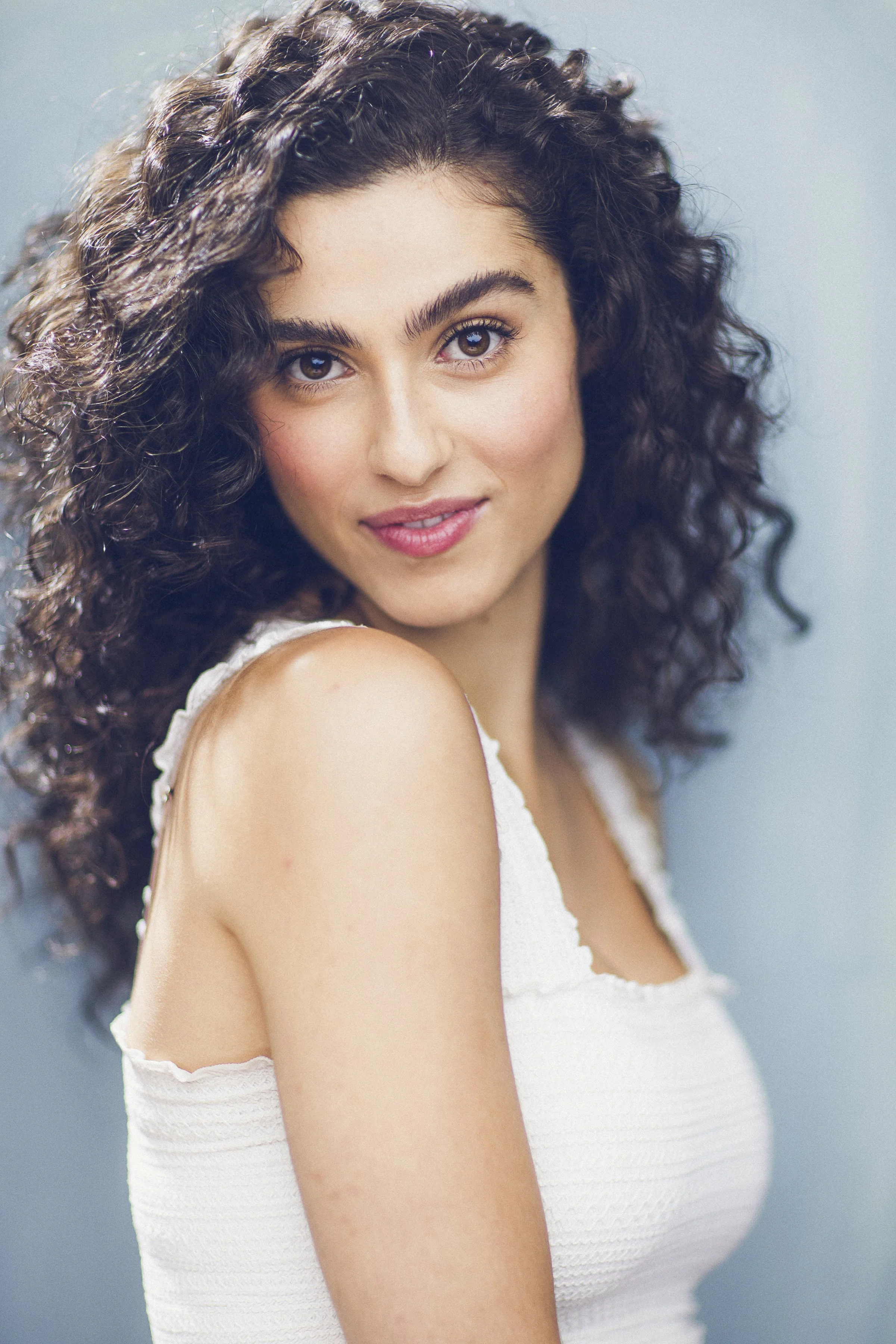 About — Zoe Constantinides