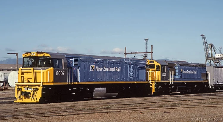 KiwiRail DL class locomotive (shell) - NZ120 — 3 Foot 6 Models