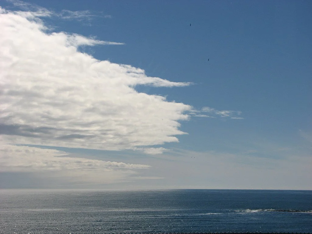 Why is the ocean blue if water is clear? — Today You Should Know