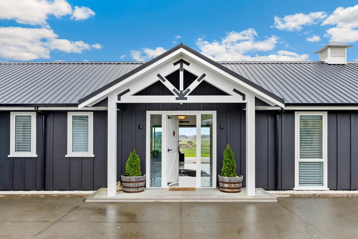 Contemporary Country House — Customkit Buildings