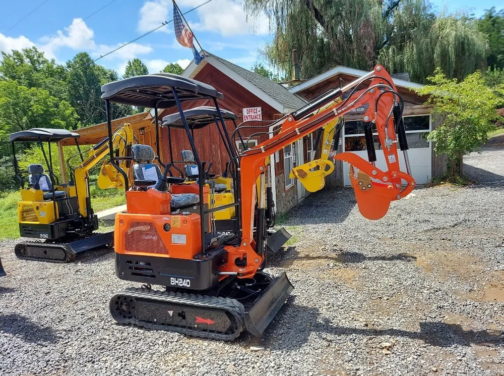 Mini Excavators — Groundhog Equipment Sales-- BLOWOUT SALE! CALL FOR ...