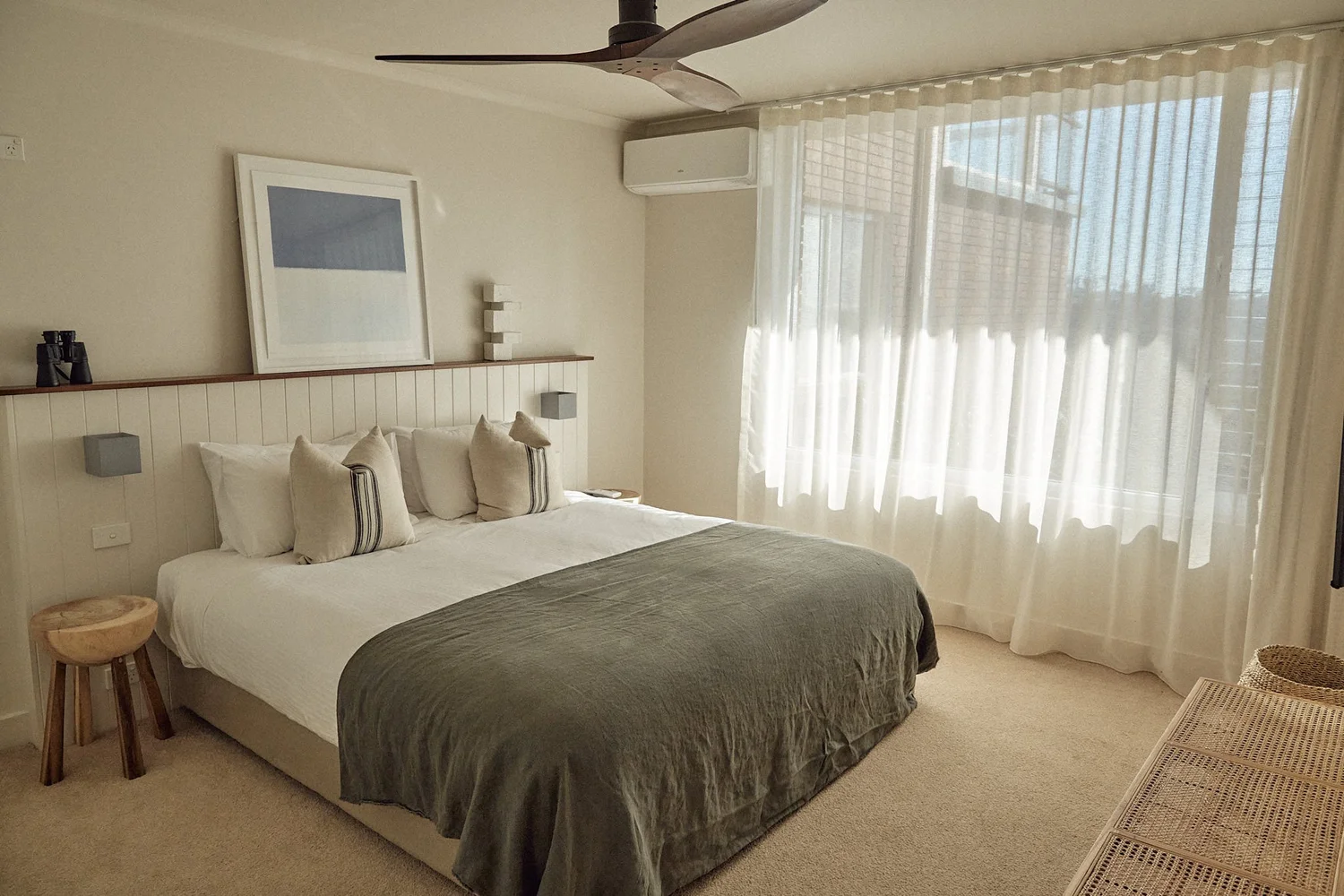 Luxury and Deluxe Rooms with Sea View at Hillcrest Merimbula