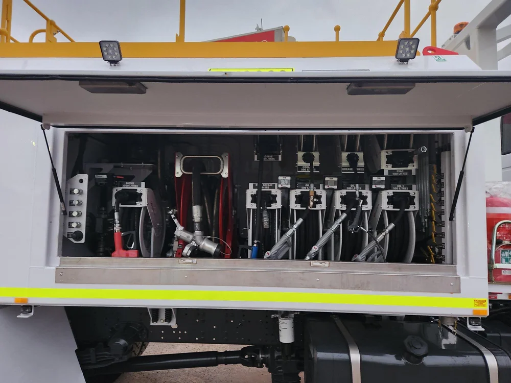 4x4 Service Truck for Hire — Powermac Hire