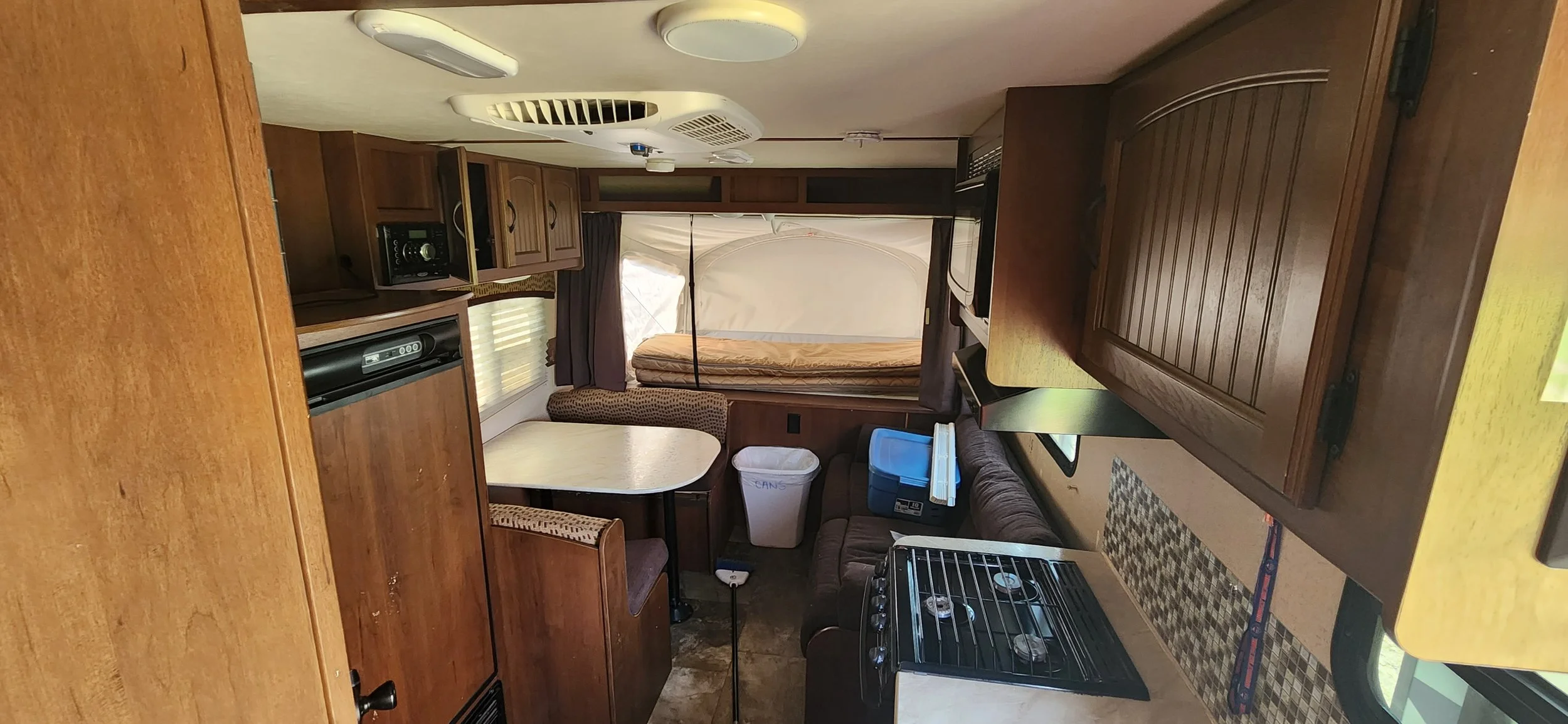 26ft Jay Flight Camper for Rent — EZCamperRental