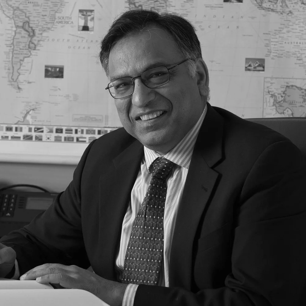 Our Team — Newage Finace