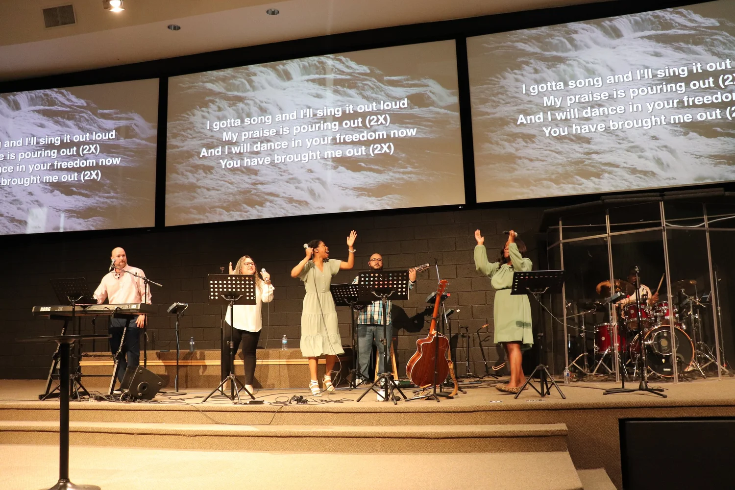 New Life Community Church | Join Us Today - Connect, Grow, Serve