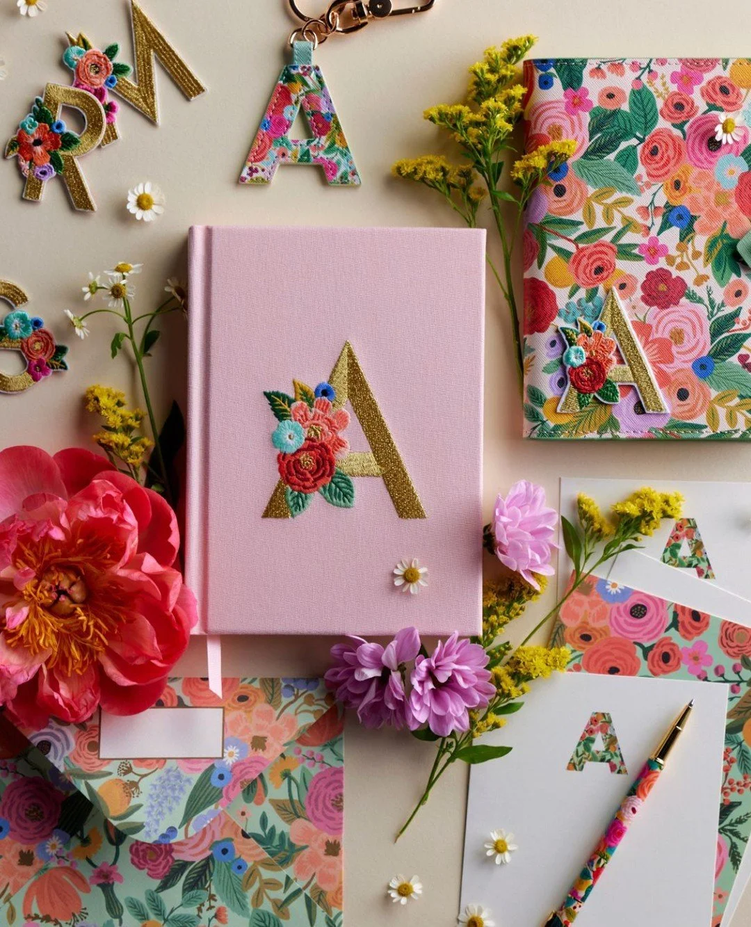 Paper E. Clips Inc | Wholesale Distributor of greeting cards and gifts