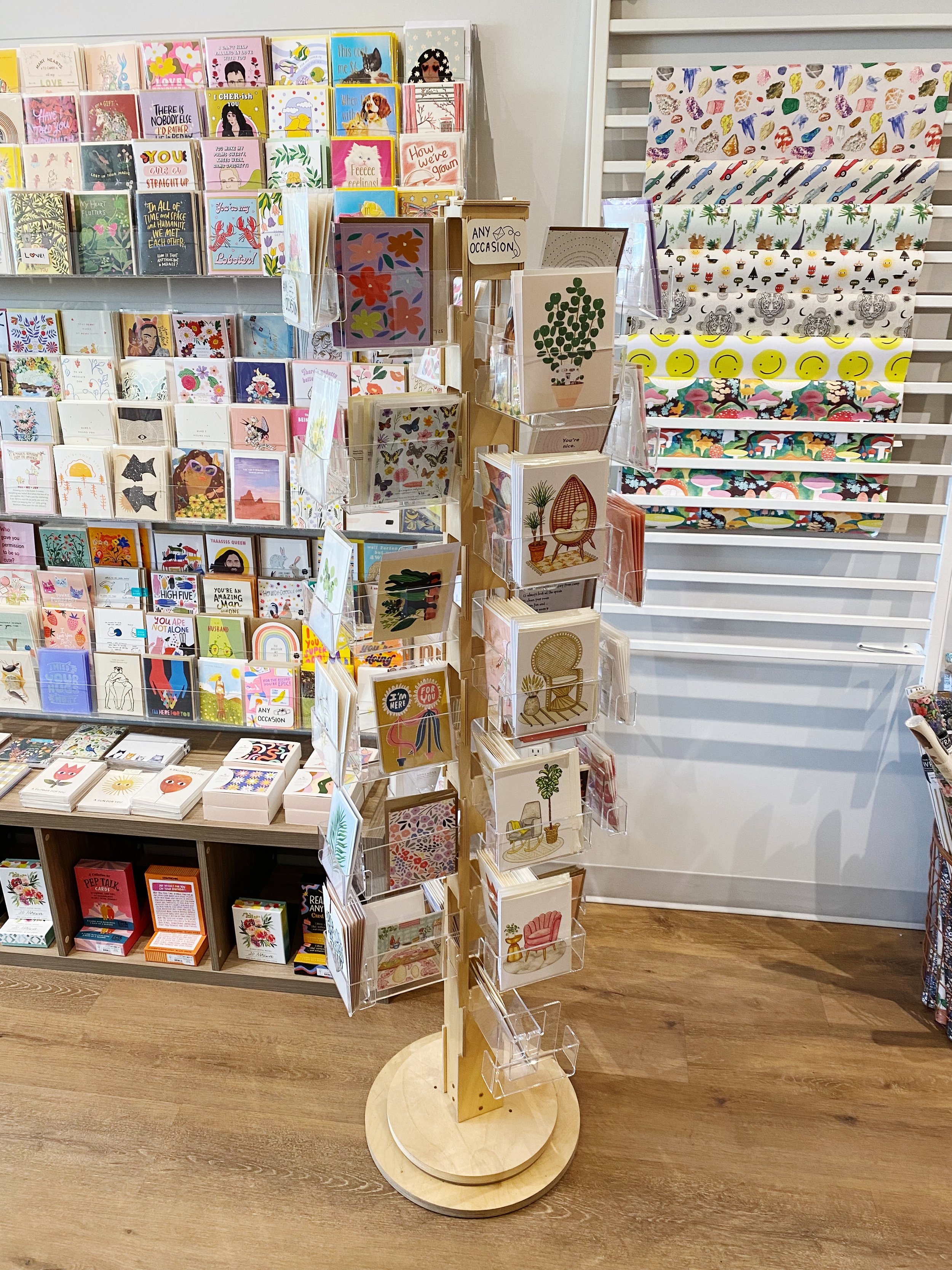 Sales/Spinners/Display — Paper E. Clips Inc | Canadian wholesaler and distributor of distinctive ...