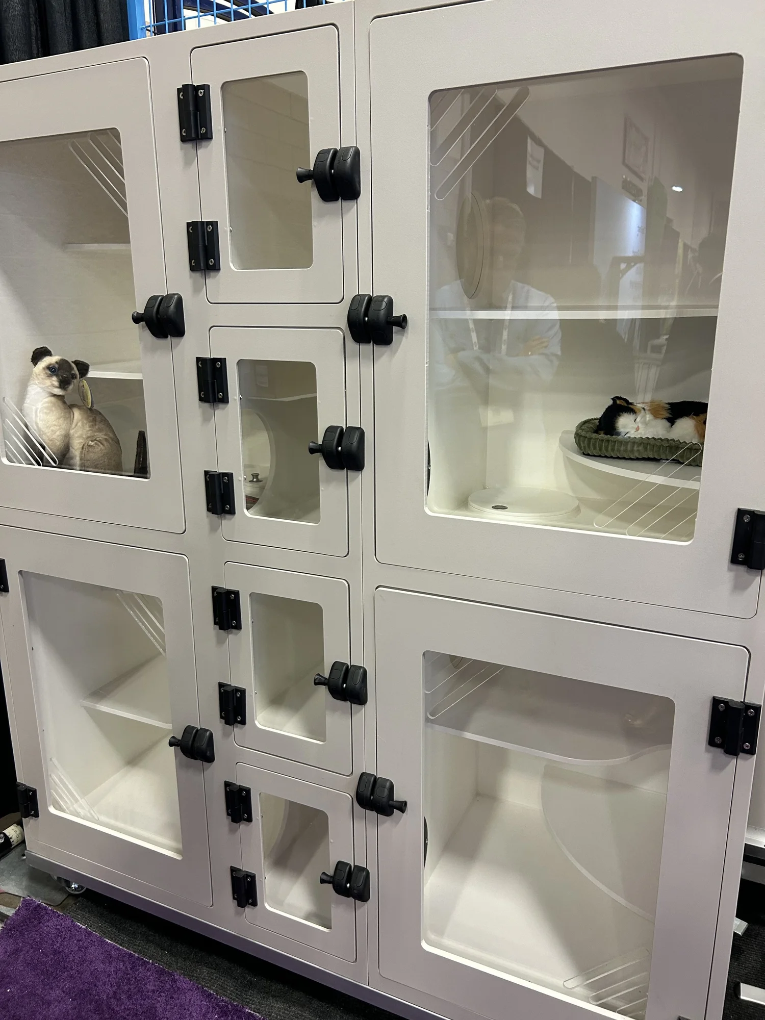 Gato Condos — Presidio Custom Kennels - NEW