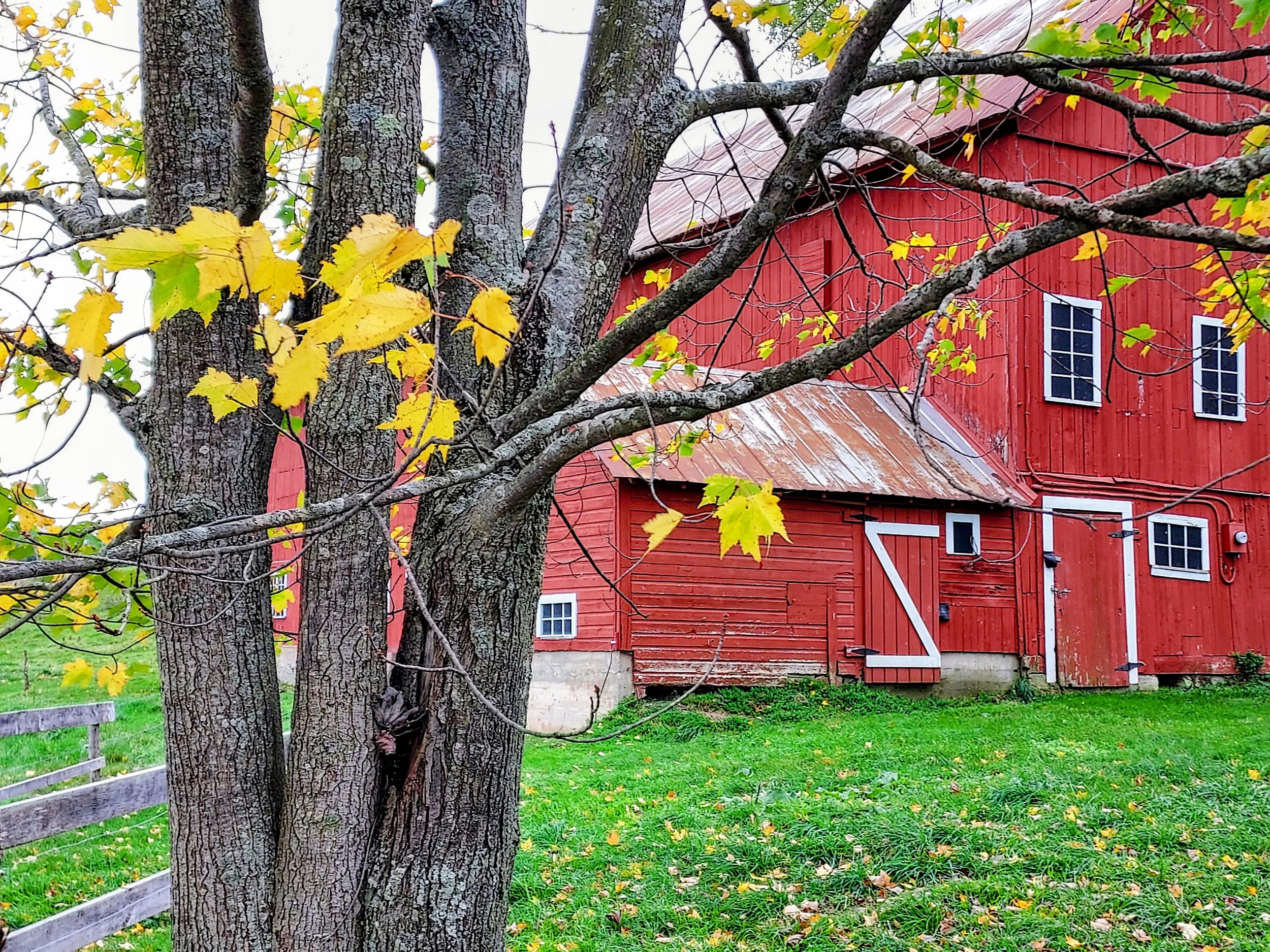 Barns & Seasons — Photographer Kim Pope brings you A Little Vermont ...