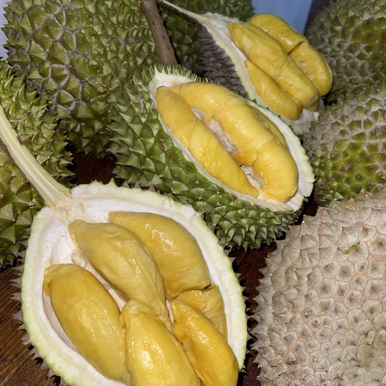 Fresh Durian | Express Durian Delivery Singapore | Jiak Durian Mai