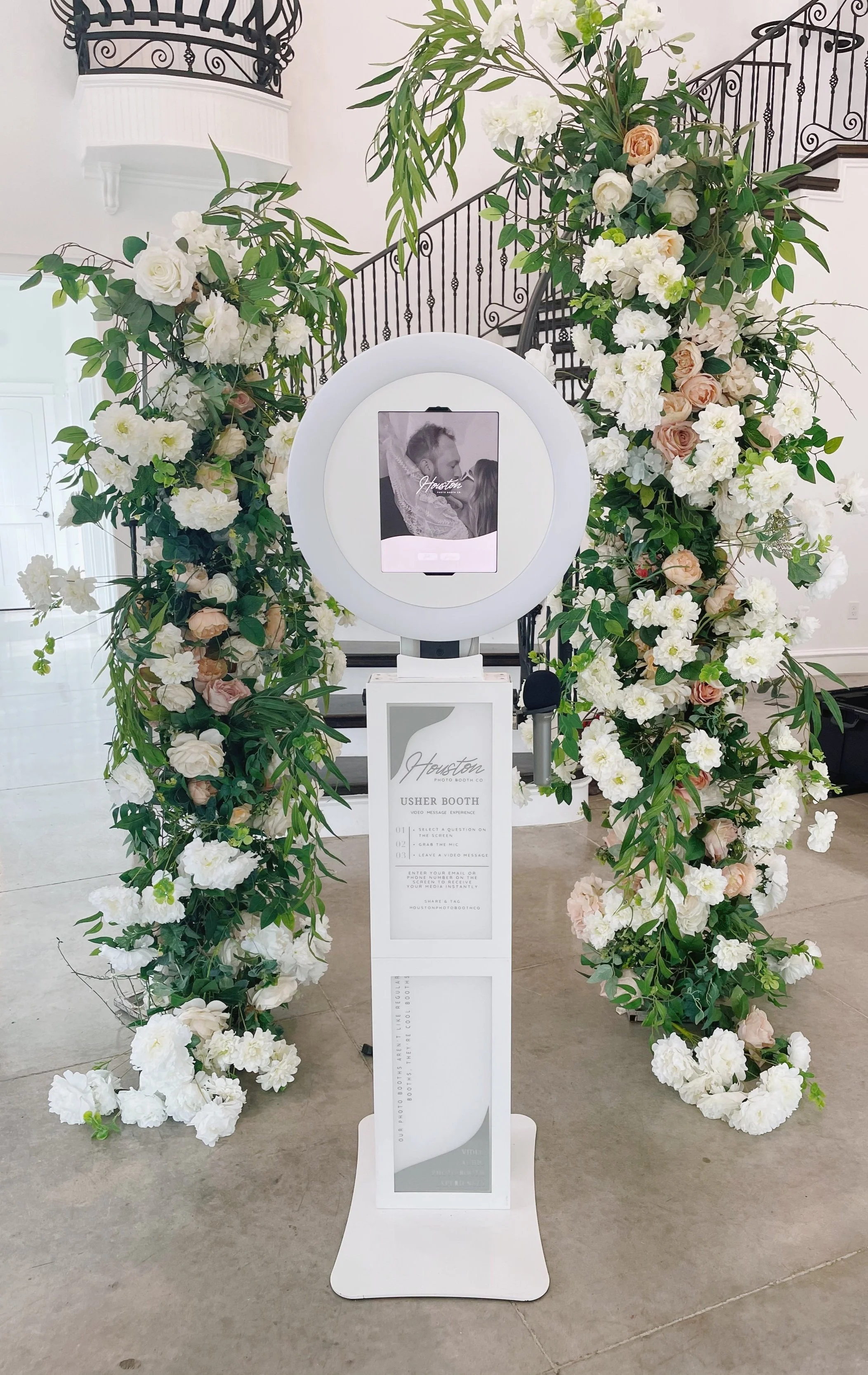 photo booths in houston Wedding Rentals 360, Glam Black & White, Video ...