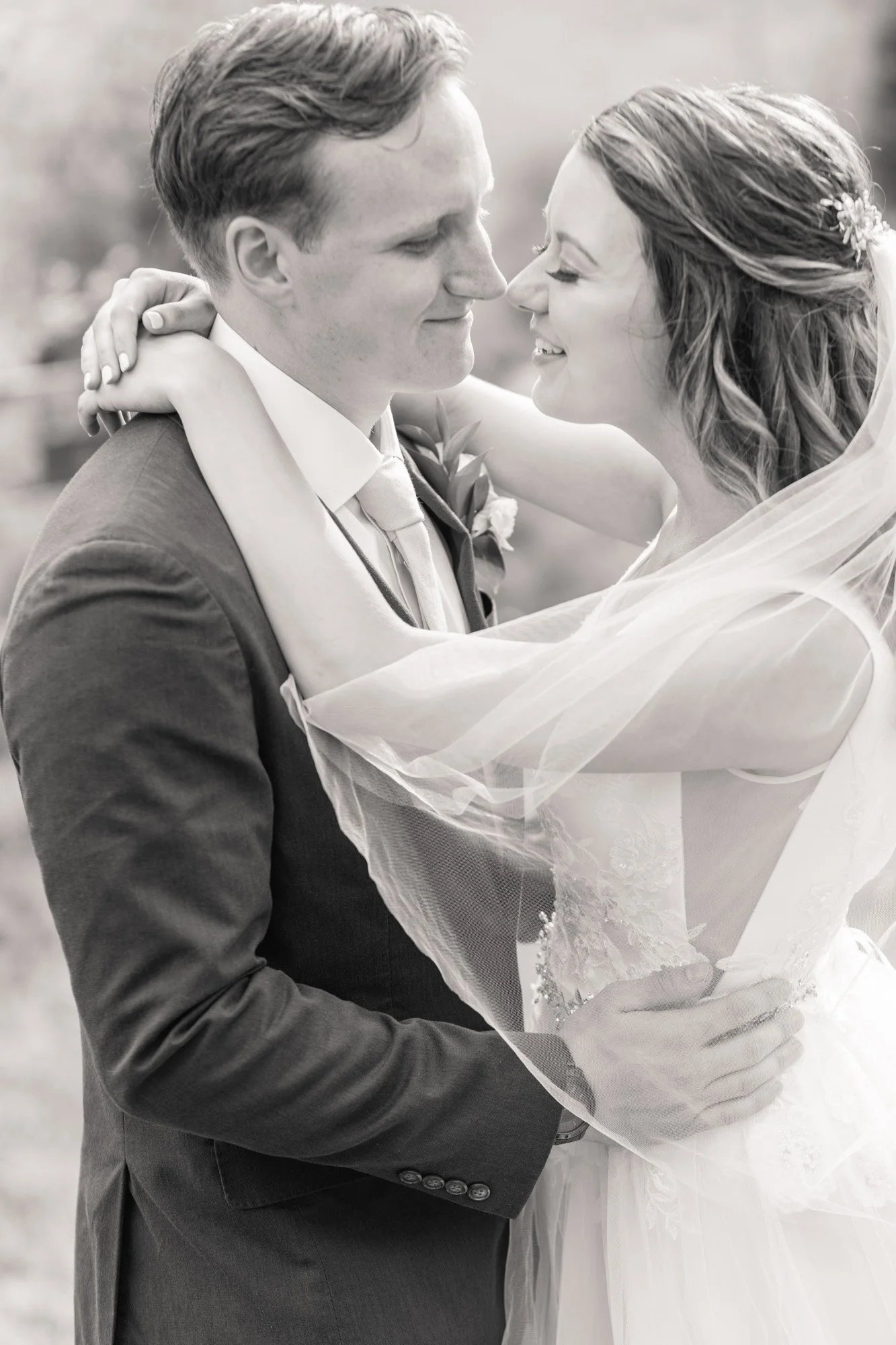 The Ultimate Guide to Choosing the Perfect Wedding Photographer
