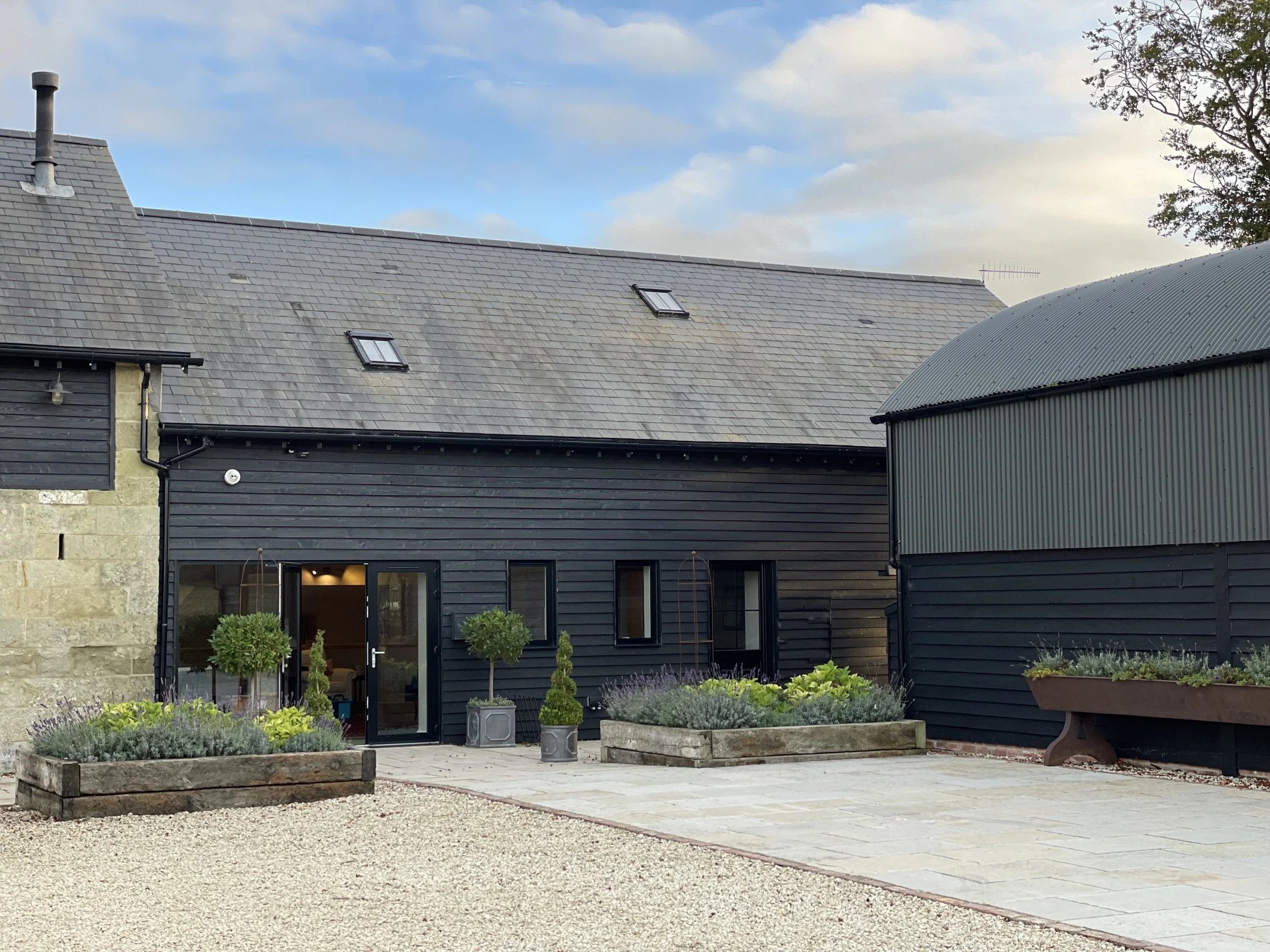 West Barn Lodge - Discover & Book Today