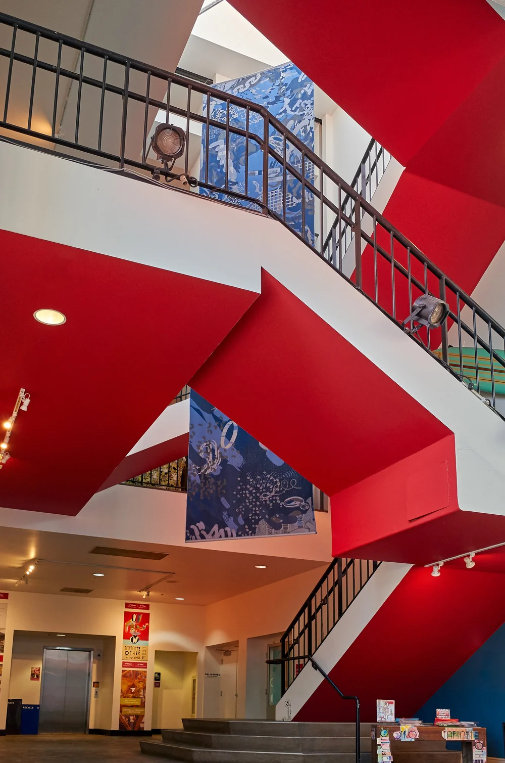 Semi Set Vertical Blue — ALLYCE WOOD