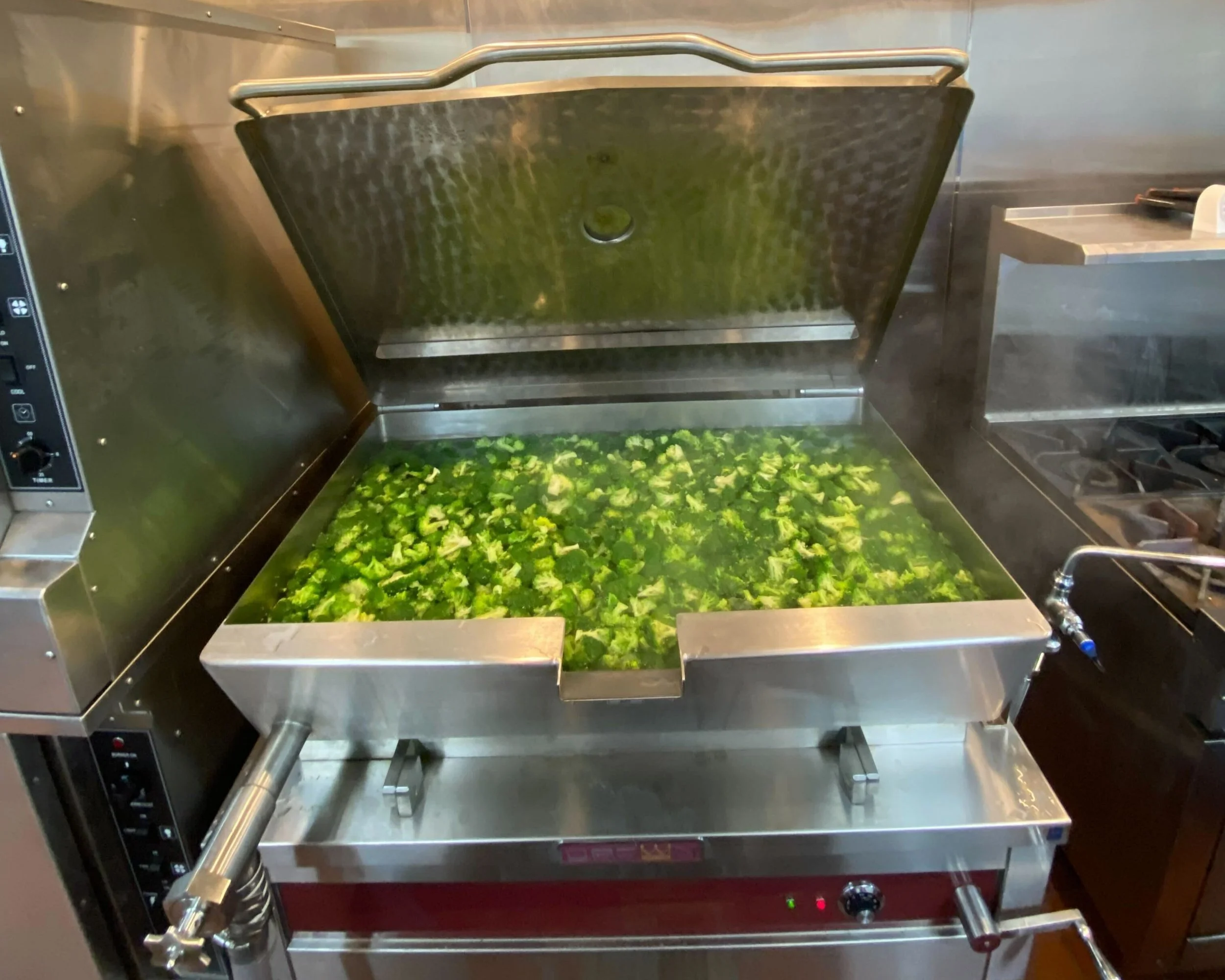 Community Kitchen — Mid Coast Hunger Prevention Program