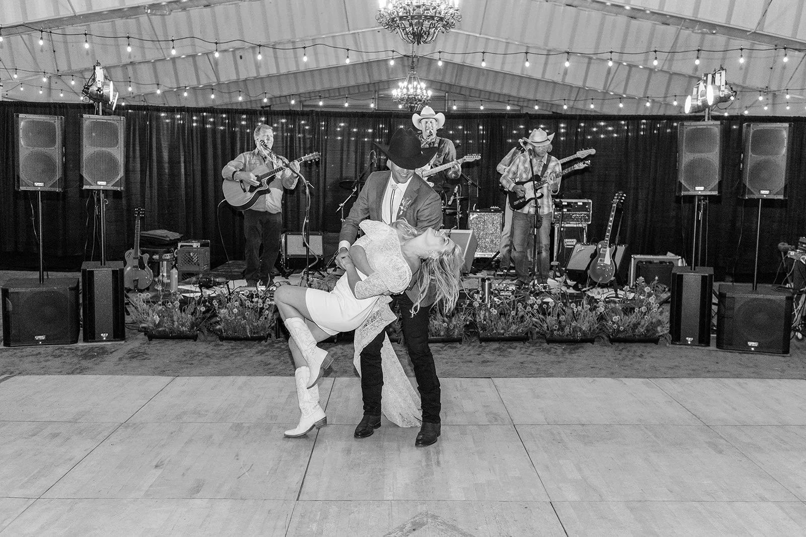 Karli & Travis’ Summer Wedding — La Joya Dulce: Colorado Ranch Wedding ...