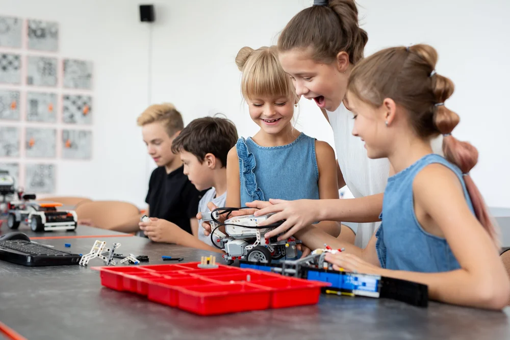 General 2 — Teach Kids Tech