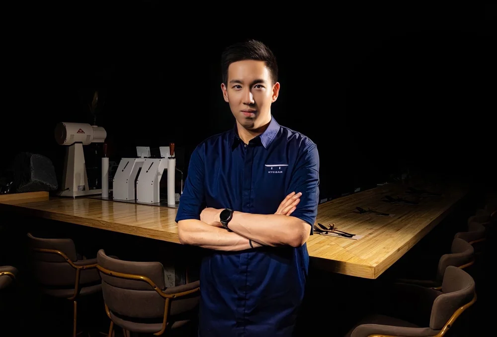 ABOUT — DEJ KEWKACHA