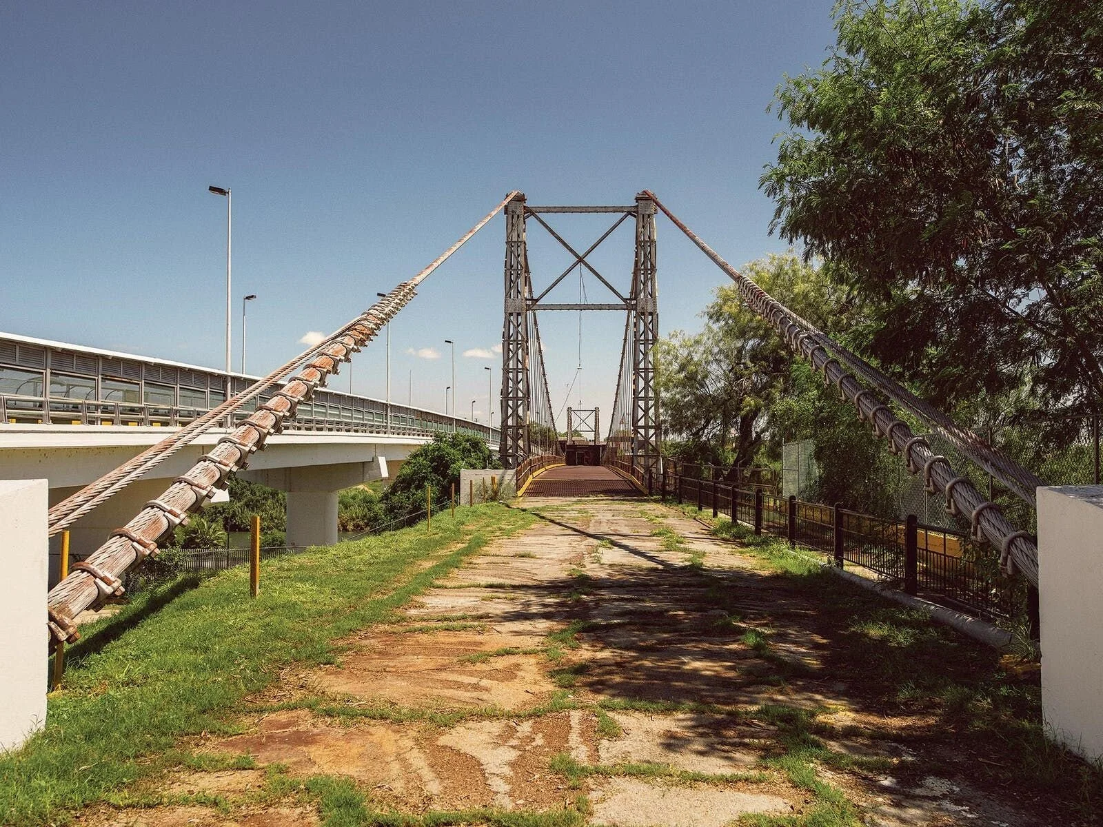 Roma-Ciudad Miguel Aleman International Suspension Bridge ...