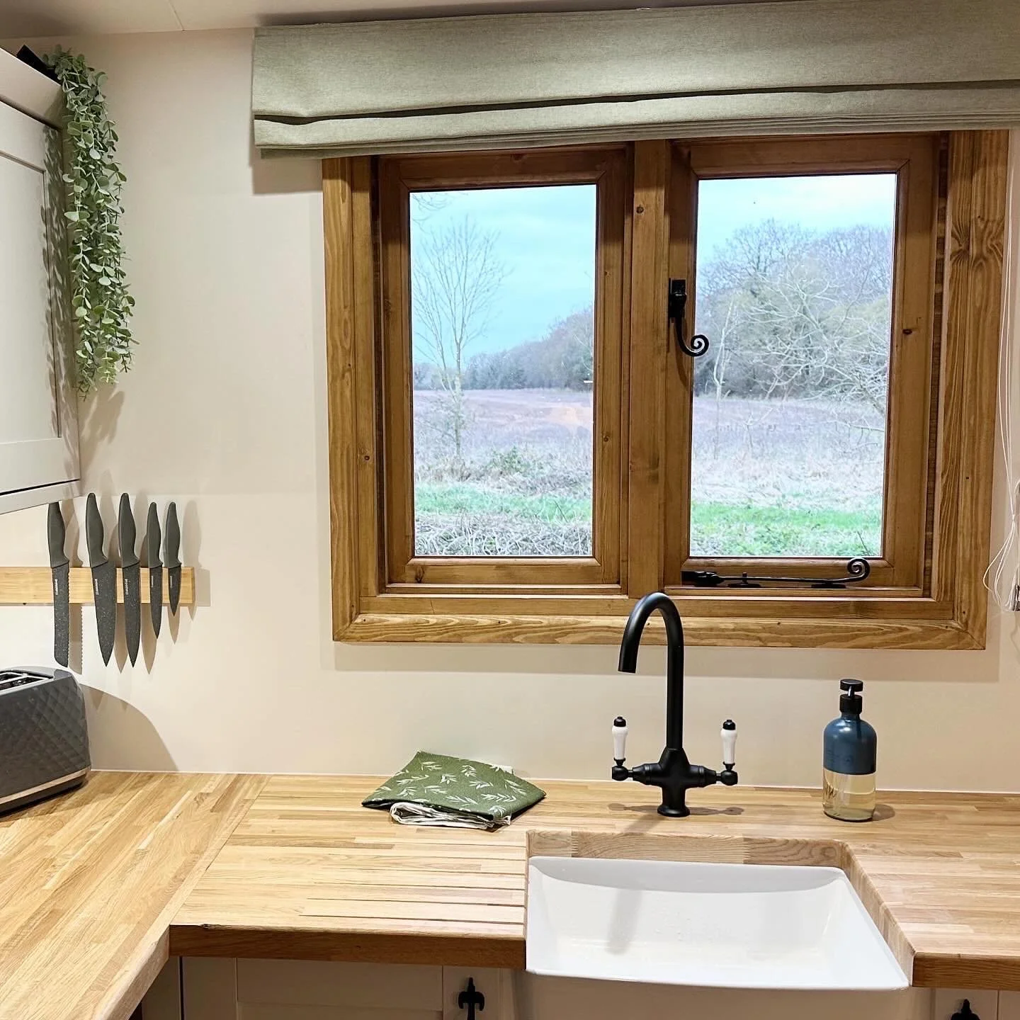 Stay — Sunnyfields Apiaries