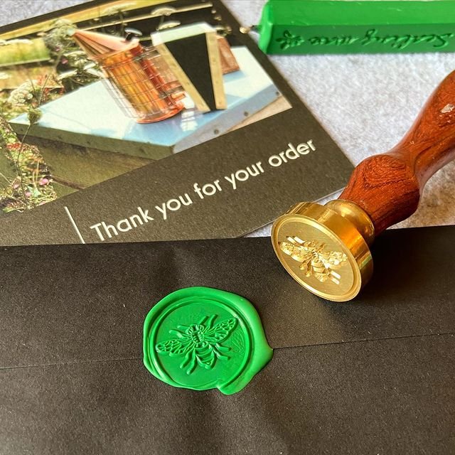 Bee Experiences — Sunnyfields Apiaries