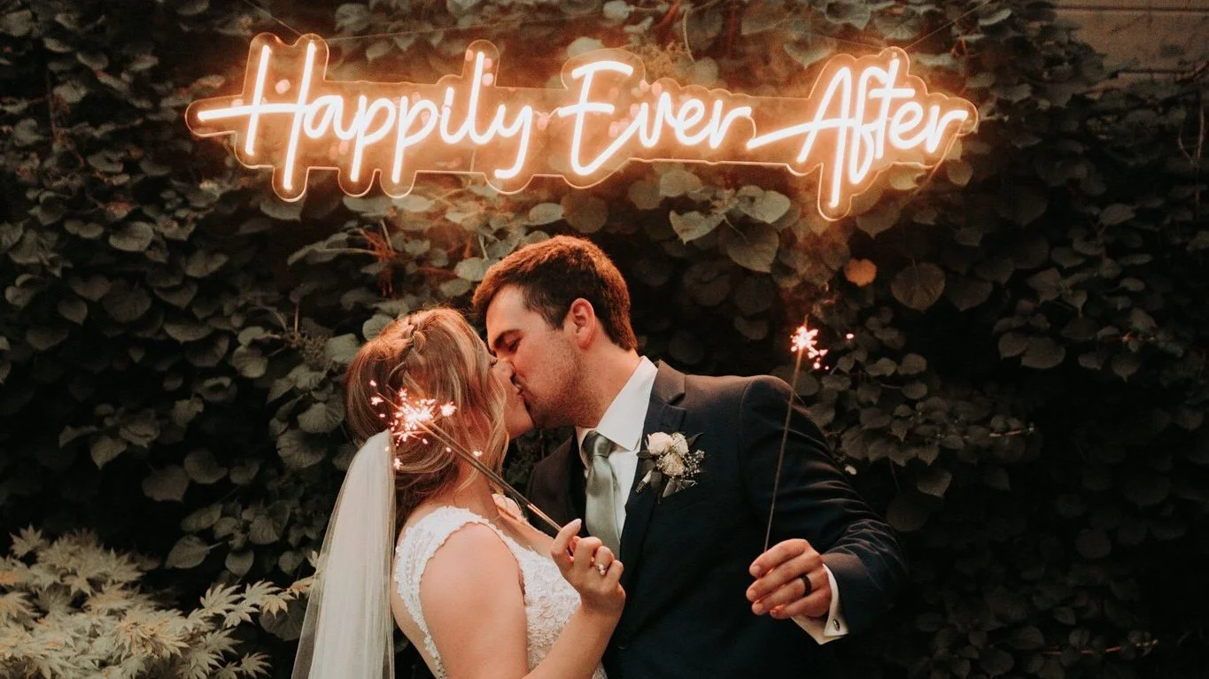 THE ARTIST COLLECTIVE