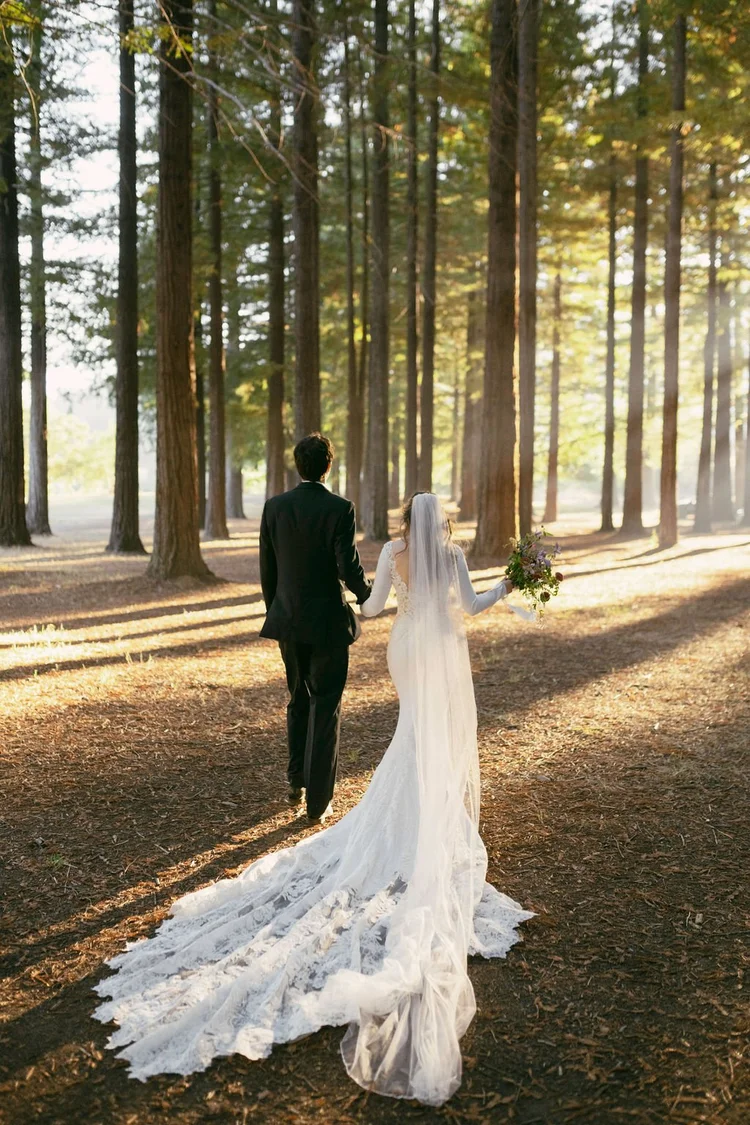 konstanze + chris — Nightfall Flora